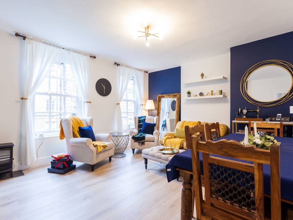 2 bed flat to rent in Frewell House, Clerkenwell, London EC1N, £3,012 ...