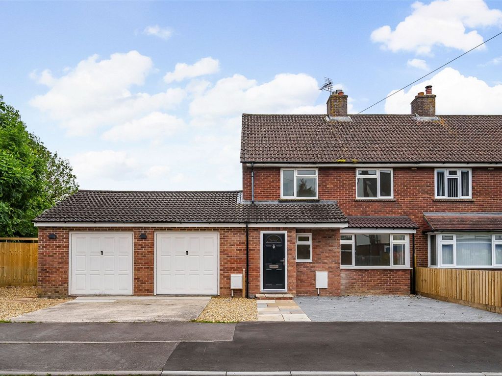 3 bed semi-detached house for sale in Eastleigh Road, Devizes SN10, £300,000 - Zoopla