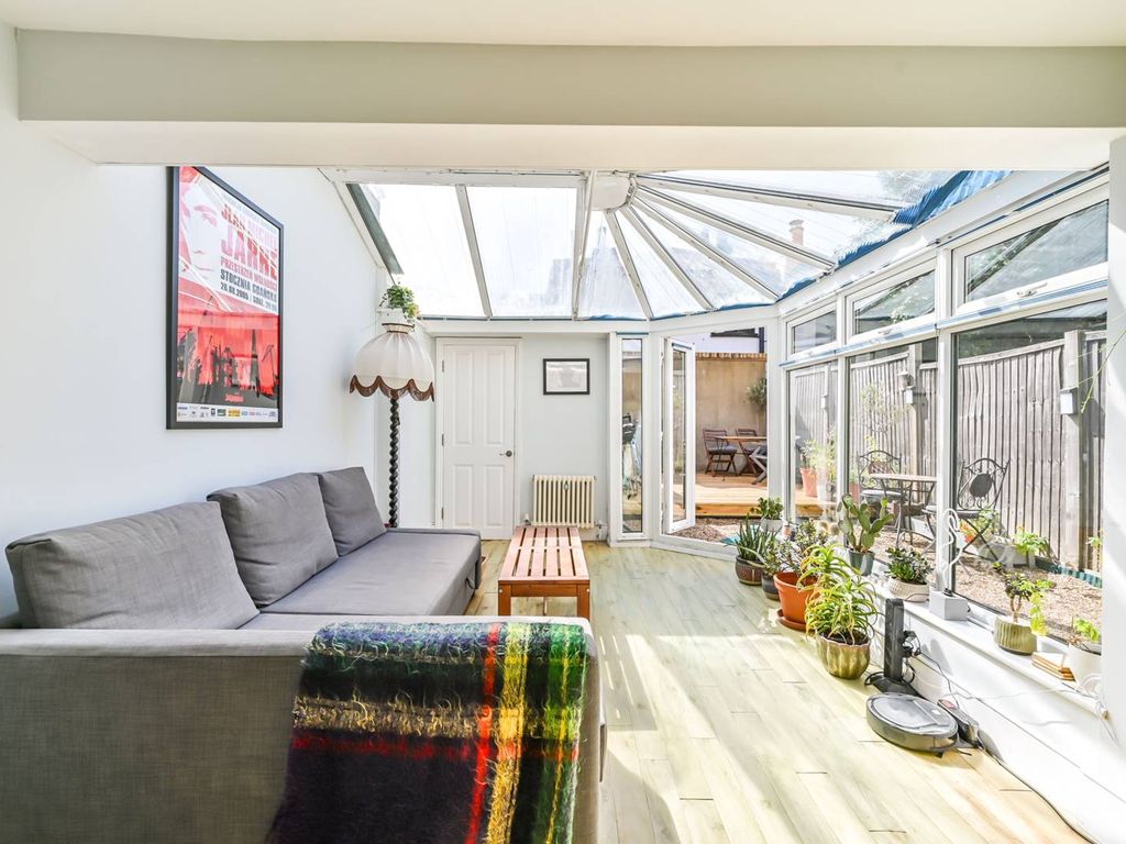 2 bed flat for sale in Morrish Road, Brixton Hill, London SW2, £575,000 ...