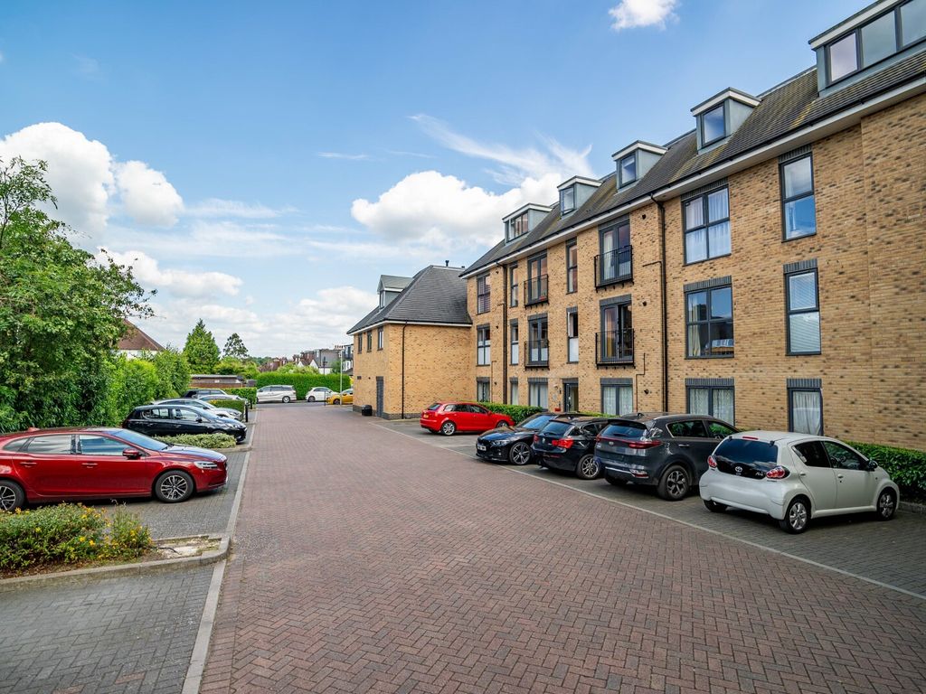 1 bed flat for sale in Roland Street, St. Albans, Hertfordshire AL1, £ ...