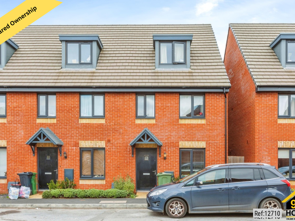 3 Bed End Terrace House For Sale In Roman Avenue Exeter Devon Ex1 £