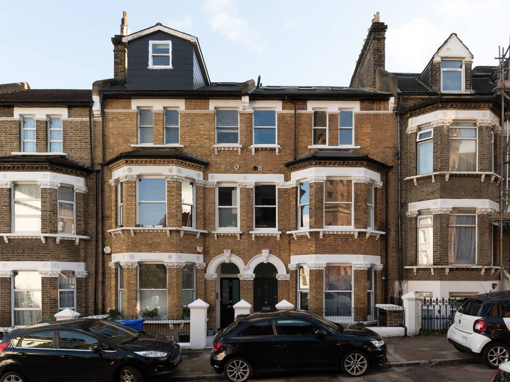 2 Bed Flat For Sale In Waldegrave Road Crystal Palace London Se19 £