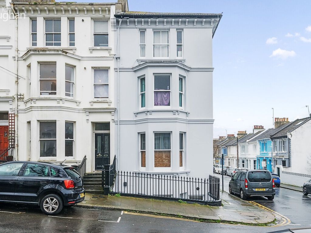 2 bed flat to rent in Ditchling Rise, Brighton, East Sussex BN1, £1,600 ...