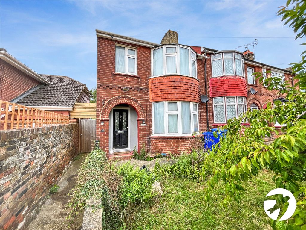 3 Bed End Terrace House For Sale In Crown Road Sittingbourne Kent