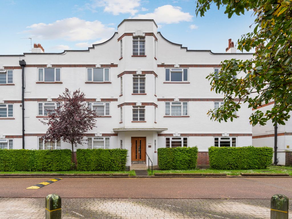 1 bed flat for sale in Bushey Road, London SW20, £349,950 - Zoopla