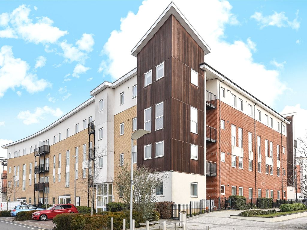 2 bed flat to rent in Thorney House, Drake Way, Reading, Berkshire RG2 ...
