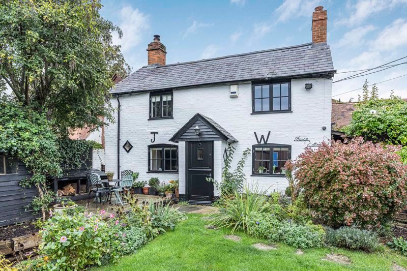 3 bed detached house for sale in Main Road, East Hagbourne, Didcot OX11 ...