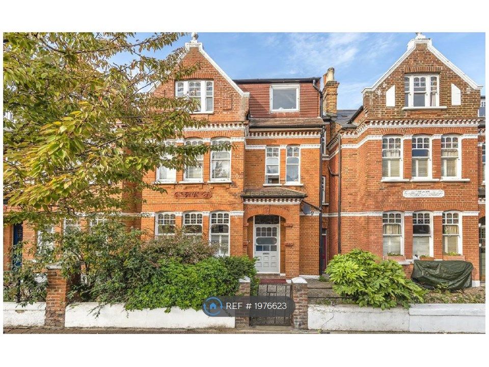 2 bed flat to rent in Ritherdon Road, London SW17, £2,400 pcm - Zoopla