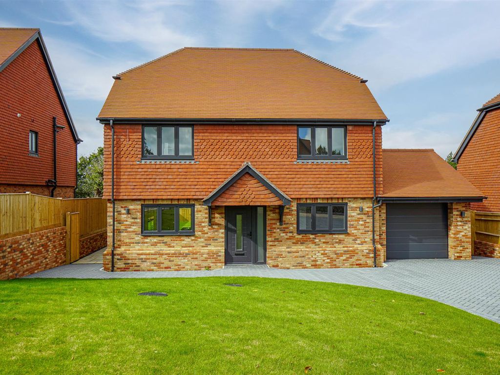 New home, 5 bed detached house for sale in Bradshaw Close, Winchelsea ...