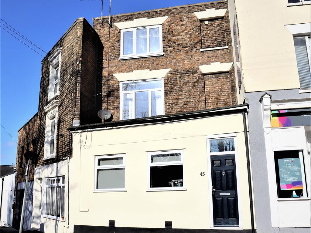 4 bed terraced house for sale in King Street, Rochester ME1 - Zoopla