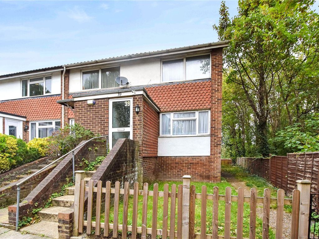 2 bed maisonette for sale in Claremont Crescent, Crayford, Dartford, Kent DA1 - Zoopla