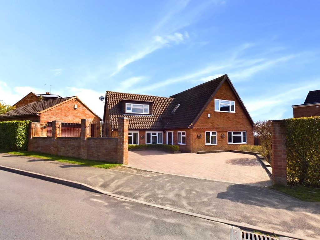 4 bed detached house for sale in Langford Drive, Wootton, Northampton ...