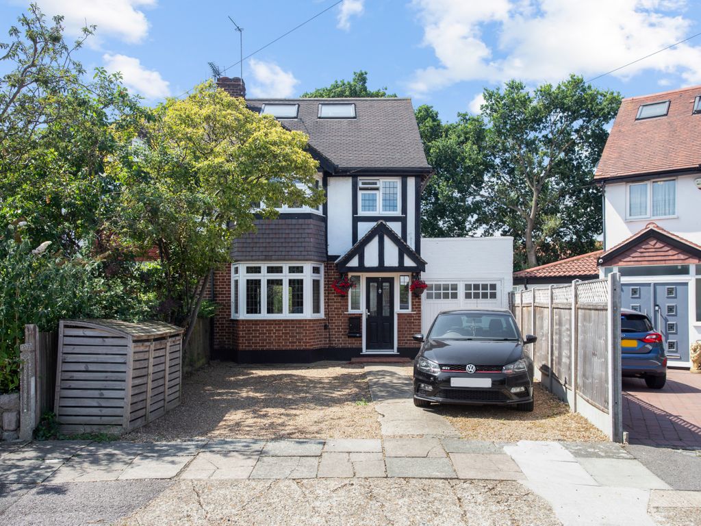 4 bed detached house for sale in Beech Way, Twickenham TW2, £895,000 ...