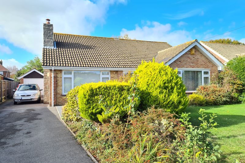 2 bed detached bungalow for sale in Burnt House Lane, Stubbington ...