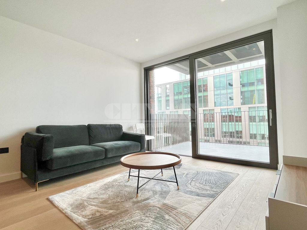 2 bed flat to rent in Legacy Building, Embassy Gardens, London SW11, £ ...