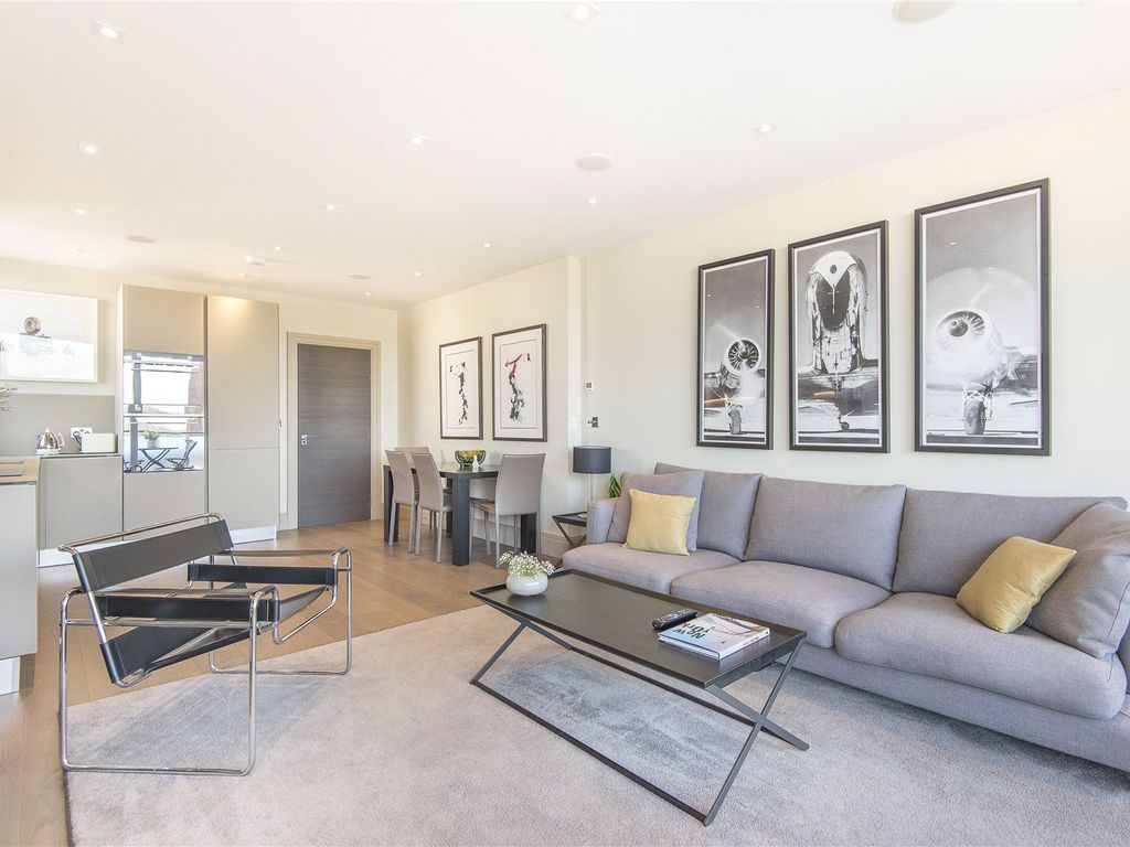 2 bed flat for sale in Parkshot, Richmond TW9 - Zoopla