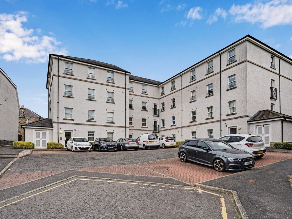2 bed flat for sale in Edgar Street, Dunfermline KY12, £130,000 - Zoopla