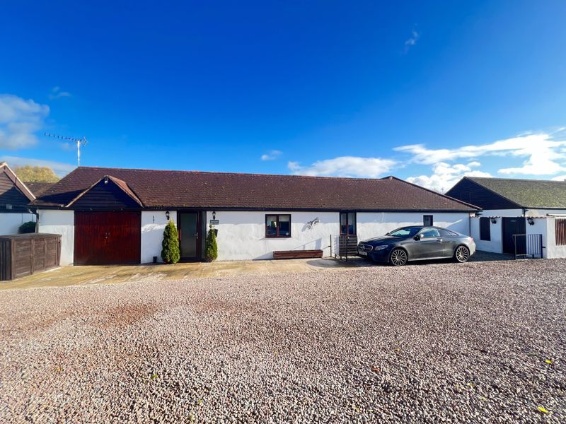 4 bed barn conversion for sale in Monument Cottage, Barbers Bridge ...