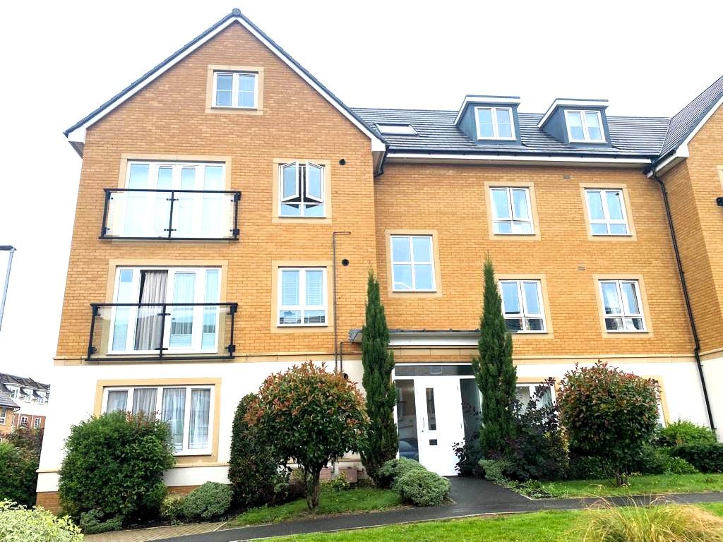 2 bed flat for sale in Kenyon Way, Slough SL3, £339,950 - Zoopla
