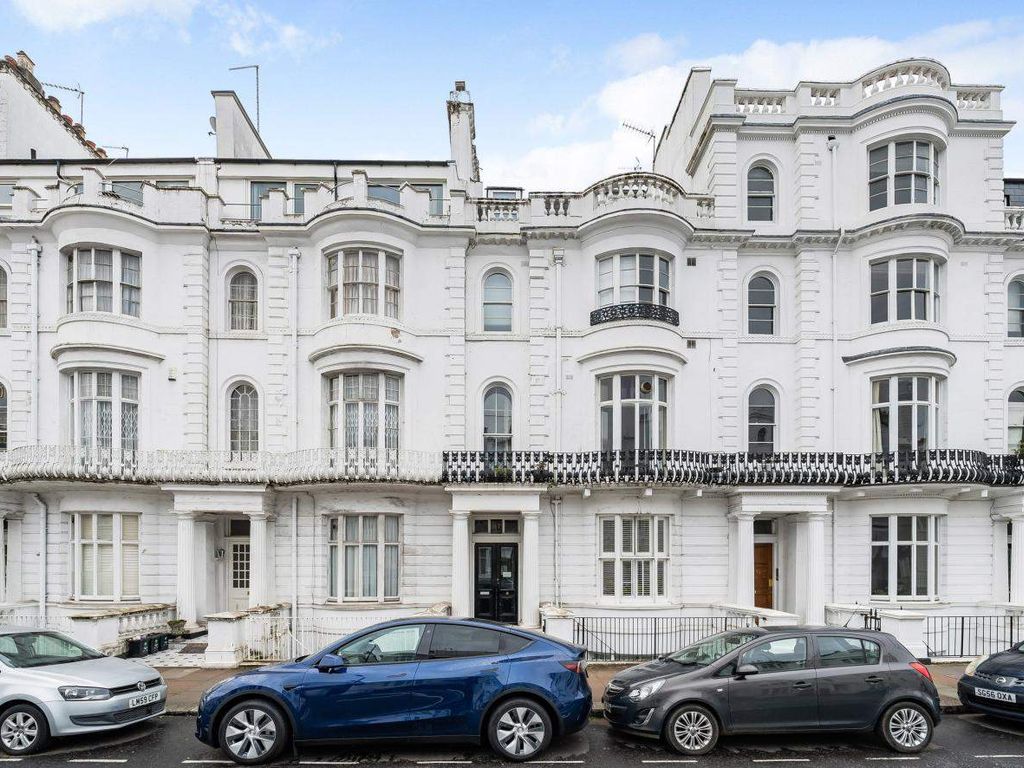 1 bed flat for sale in Gloucester Terrace, London W2, £550,000 - Zoopla