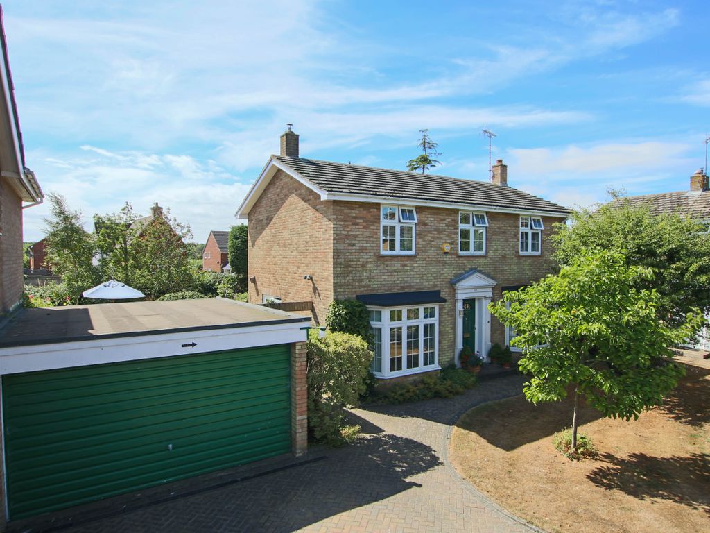 5 bed detached house for sale in Horseshoe Close, Balsham, Cambridge ...
