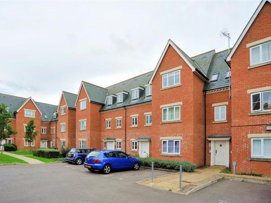 2 bed flat to rent in Homersham, Canterbury CT1, £1,050 pcm - Zoopla