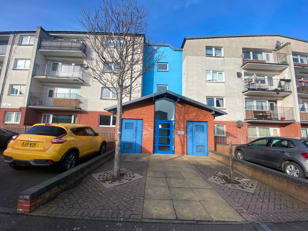 2 bed flat to rent in Southhouse Brae, Gracemount, Edinburgh EH17, £ ...