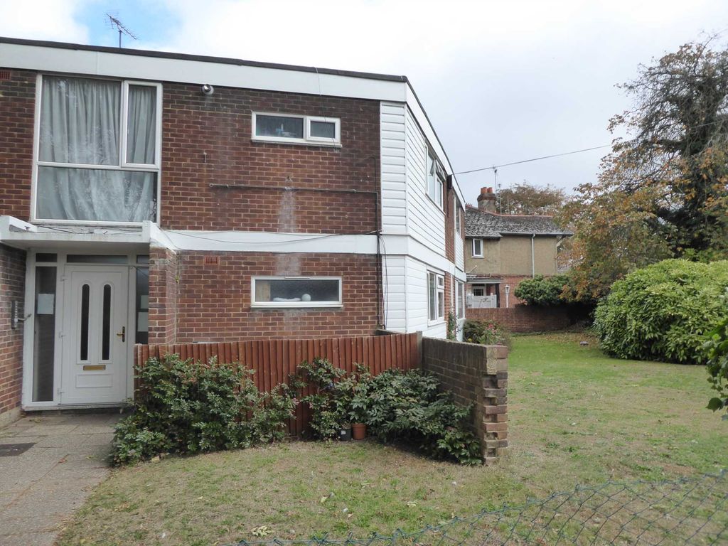 Studio to rent in Hamilton Road, Reading RG1 - Zoopla