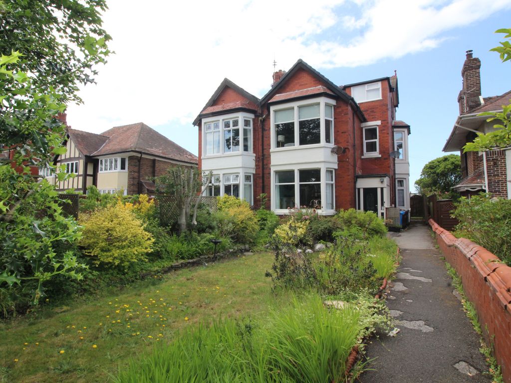 2 bed flat for sale in St. Annes Road East, Lytham St. Annes FY8 - Zoopla