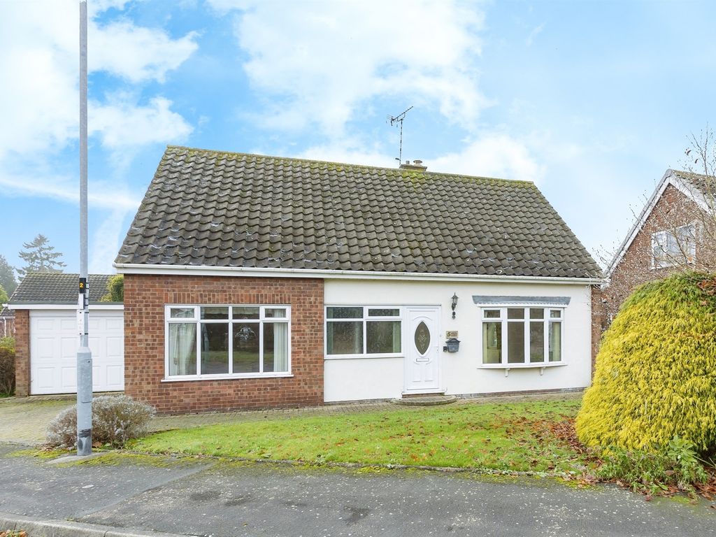 3 bed detached house for sale in High Lees, Sharnford, Hinckley LE10, £ ...