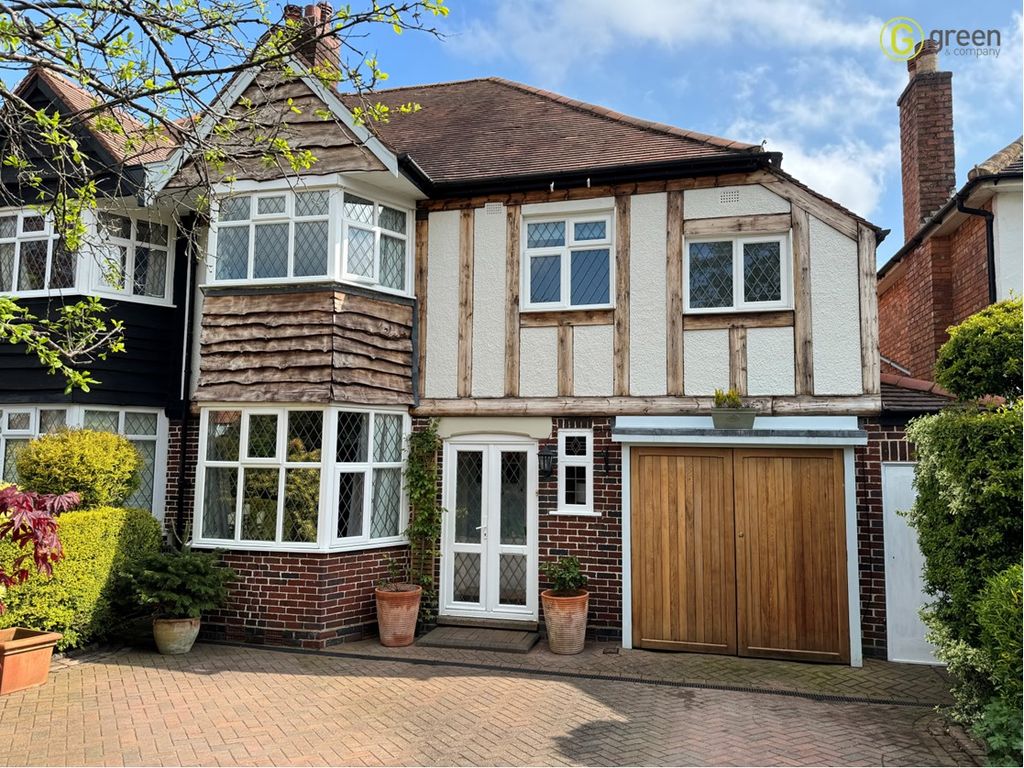 4 Bed Semi Detached House For Sale In Maxstoke Road Boldmere Sutton