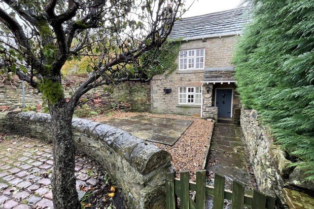 2 bed cottage to rent in Greenhill Main Road, Sheffield S8, £950 pcm ...