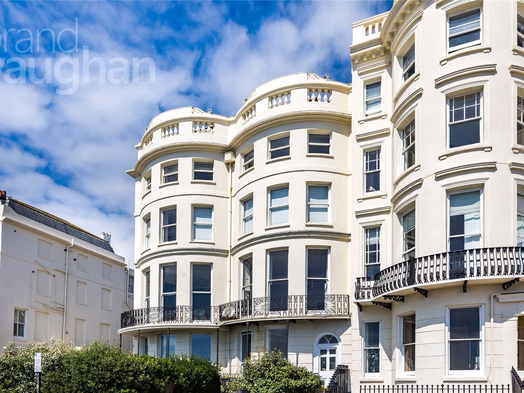 2 bed flat for sale in Marine Parade, Brighton BN2, £525,000 - Zoopla