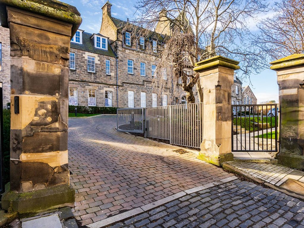 3 bed flat for sale in Gorgie Road, Edinburgh EH11 - Zoopla