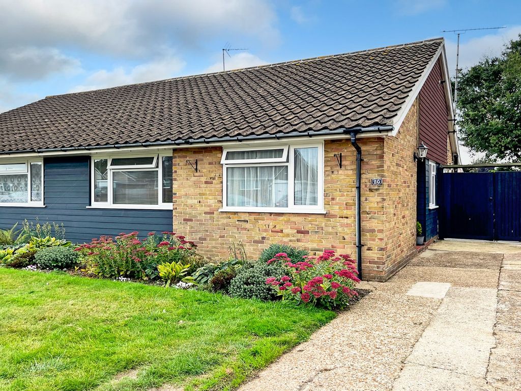 3 Bed Bungalow For Sale In Downs Way East Preston West Sussex Bn16 £