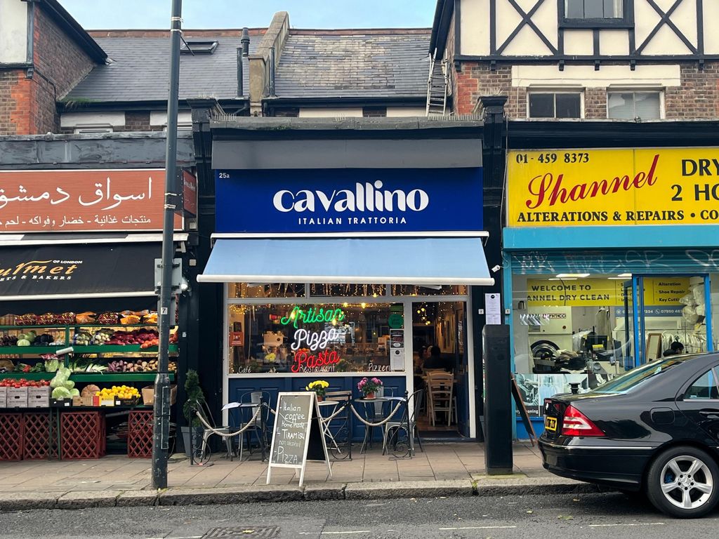 Restaurant to let in Walm Lane, Willesden Green NW2, £23,000 pa - Zoopla