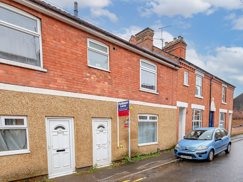 2 Bed Terraced House For Sale In King Street Kettering Nn16 £140 000