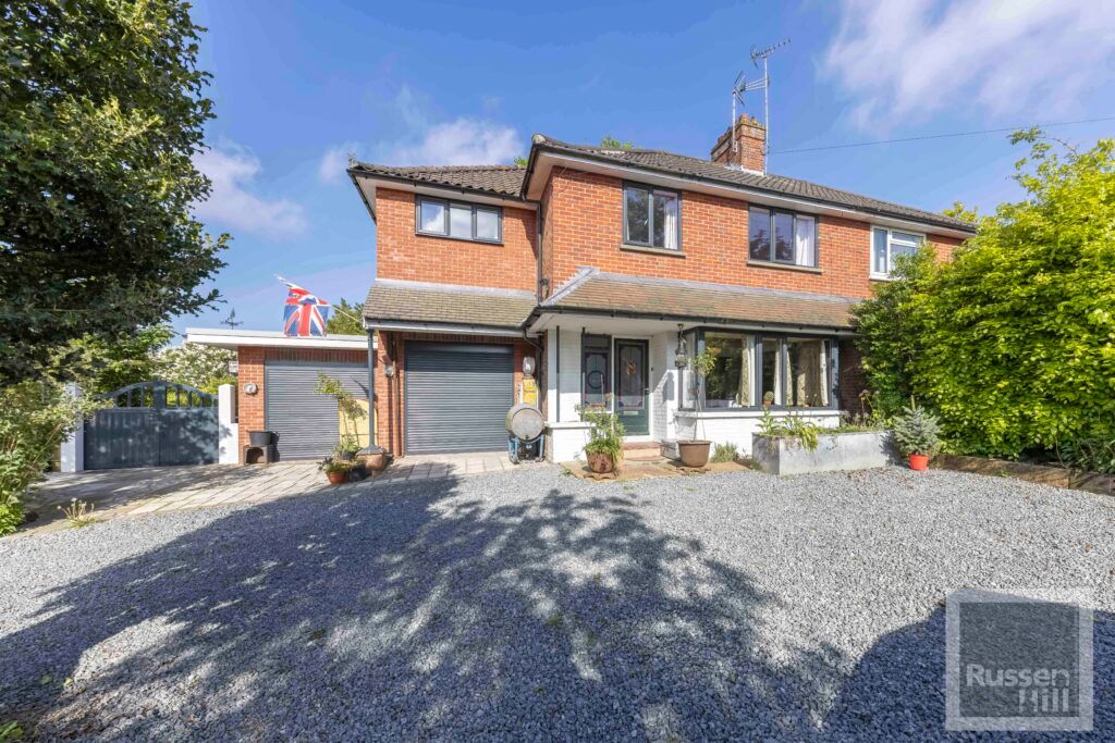 4 bed semi-detached house for sale in Drayton High Road, Drayton ...