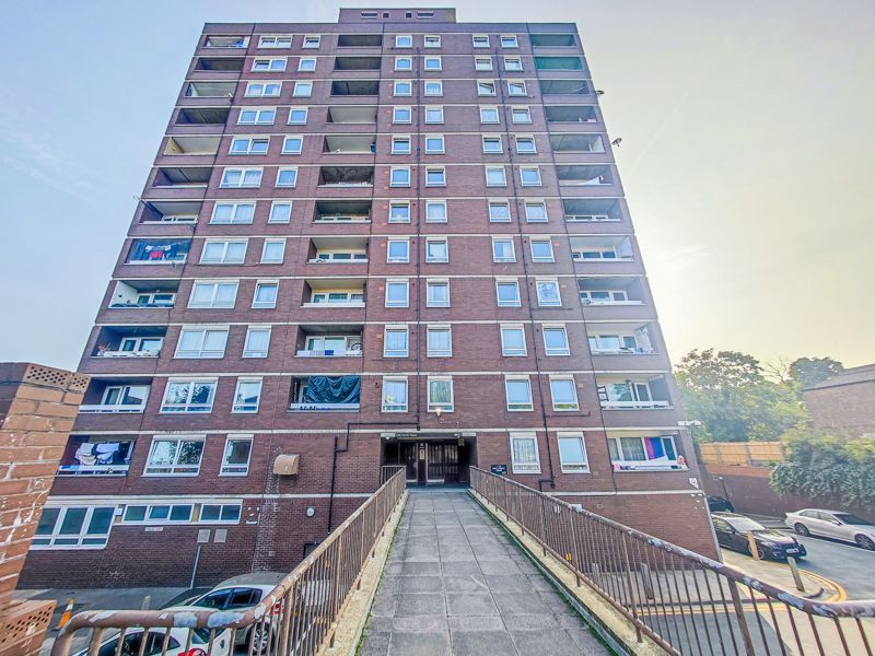 2 bed flat for sale in Blendon Terrace, London SE18, £200,000 - Zoopla