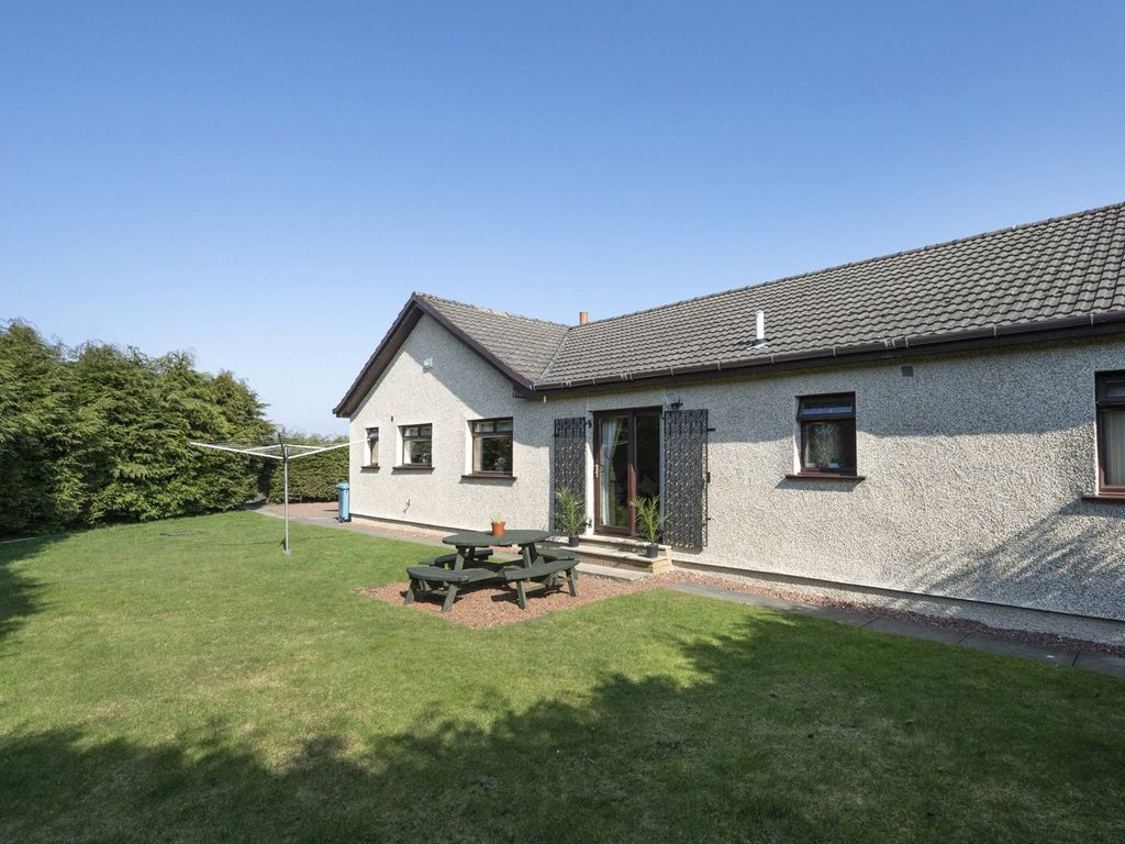 4 bed bungalow for sale in Bridge Street, Longriggend, Airdrie ML6 - Zoopla