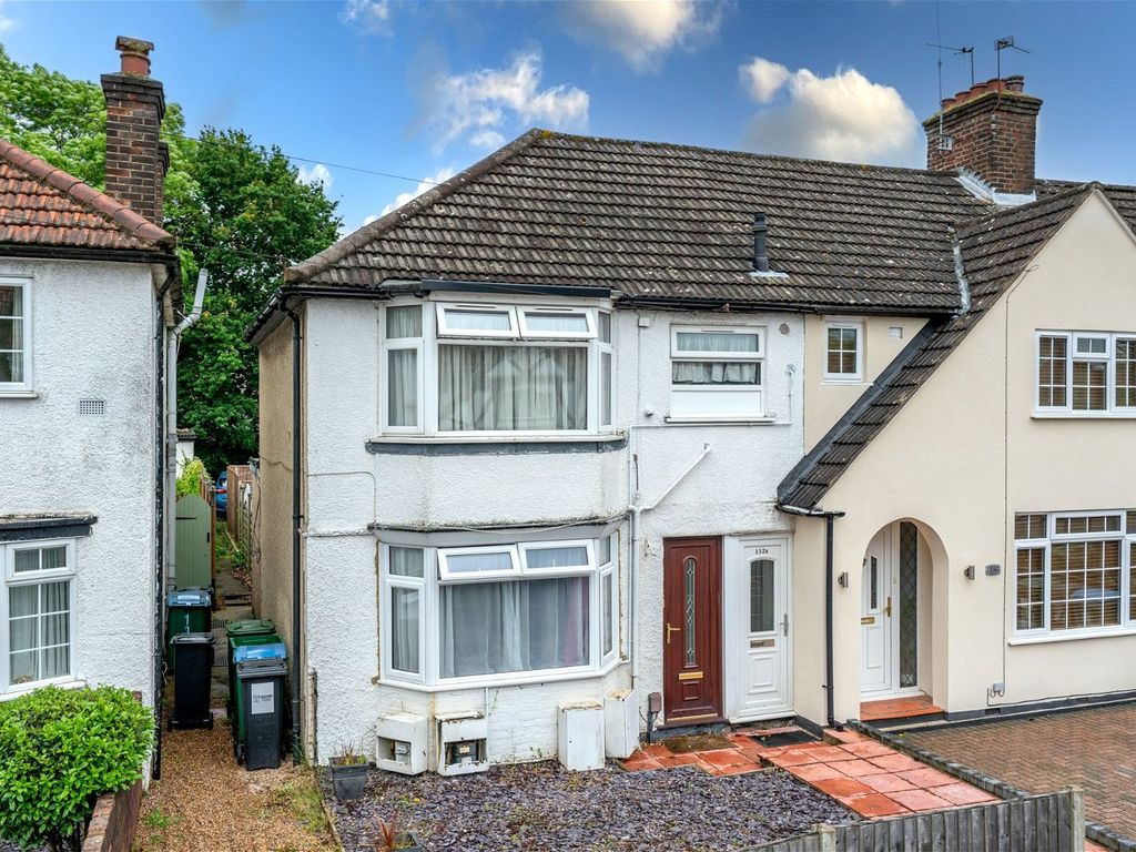 1 bed maisonette for sale in Leggatts Way, Watford WD24, £230,000 - Zoopla