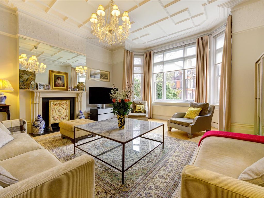 3 bed flat for sale in Frognal Lane, Hampstead NW3, £2,500,000 - Zoopla