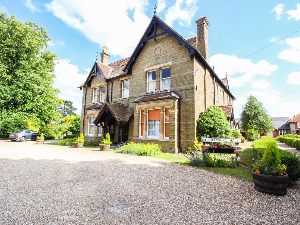 3 bed maisonette for sale in Tillwicks House, Halstead Road, Earls ...