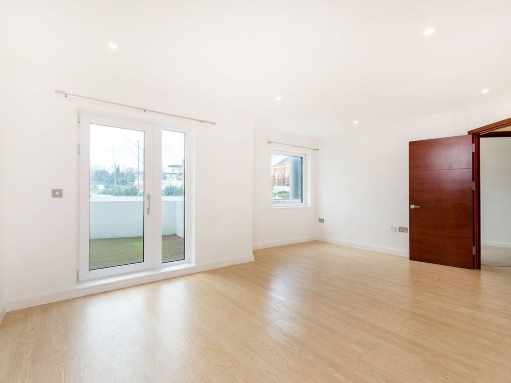 2 bed flat to rent in Newgate Tower, Croydon CR0 - Zoopla