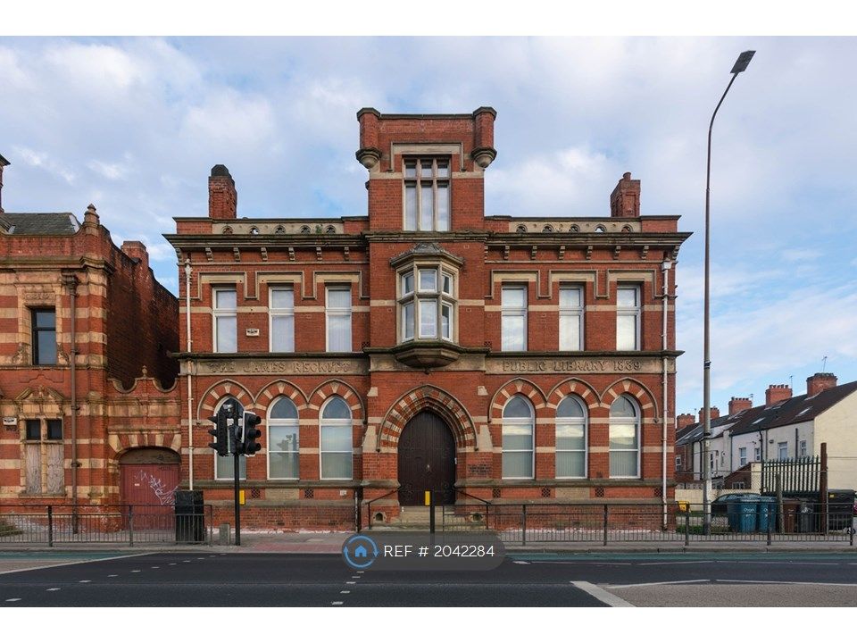 Studio to rent in James Reckitt Library, Hull HU9, £700 pcm - Zoopla