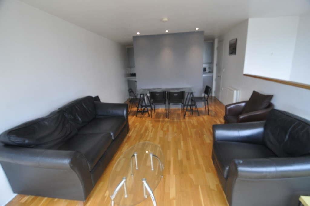 2 bed flat to rent in Lister Mills, Lilycroft Road, Bradford BD9 - Zoopla