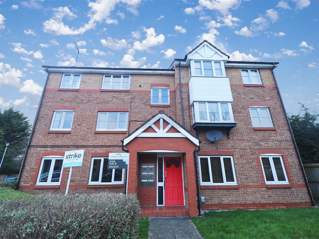 2 Bed Flat For Sale In Flaxdale Court Lowdale Close Hull Hu5 £75 000