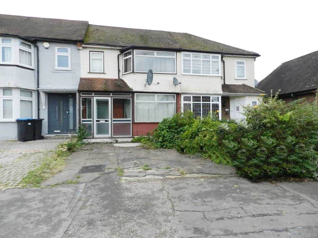 3 bed terraced house to rent in Hoe Lane, Enfield EN1, £2,000 pcm - Zoopla