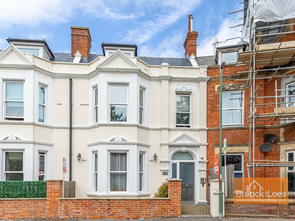 1 bed flat for sale in The Crescent, Boscombe, Bournemouth BH1, £ ...