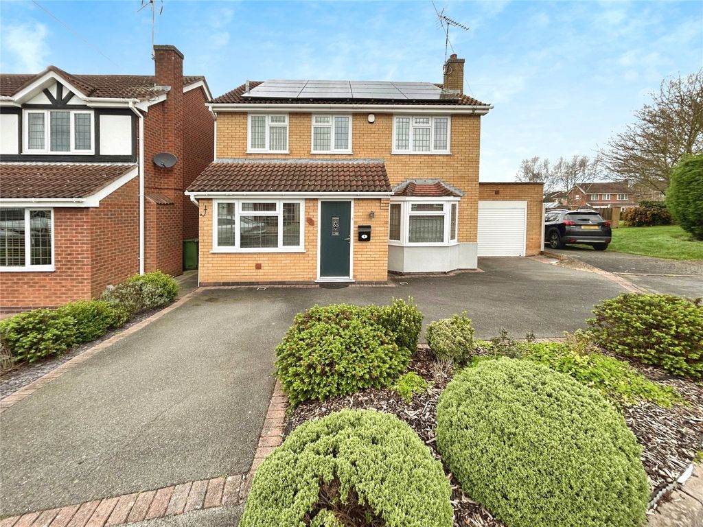 4 Bed Detached House For Sale In Wootton Close Whetstone Leicester